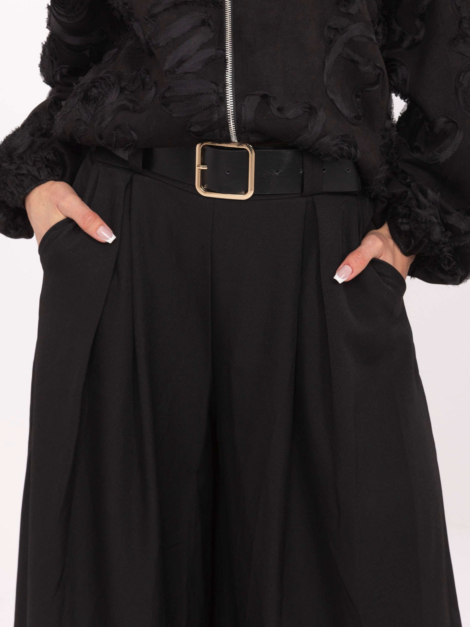 Spodnie-IT-SP-19963.09P-czarny